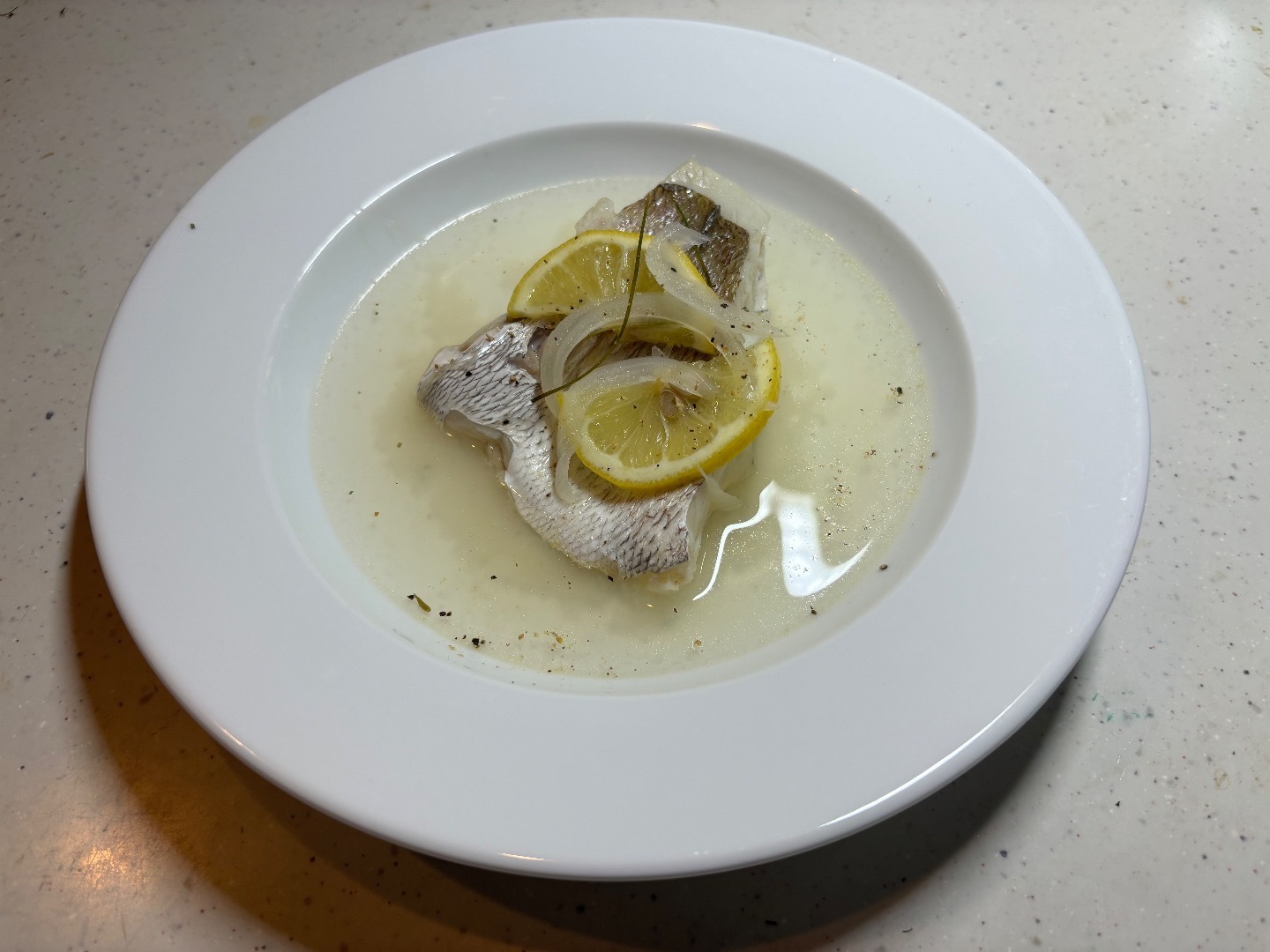 鯛のオニオンレモン蒸し煮: うたし業務用食品の研究ブログ